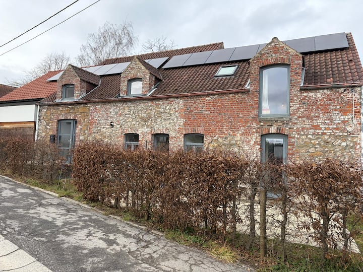 Jolie Fermette Montigny-le-tilleul - België