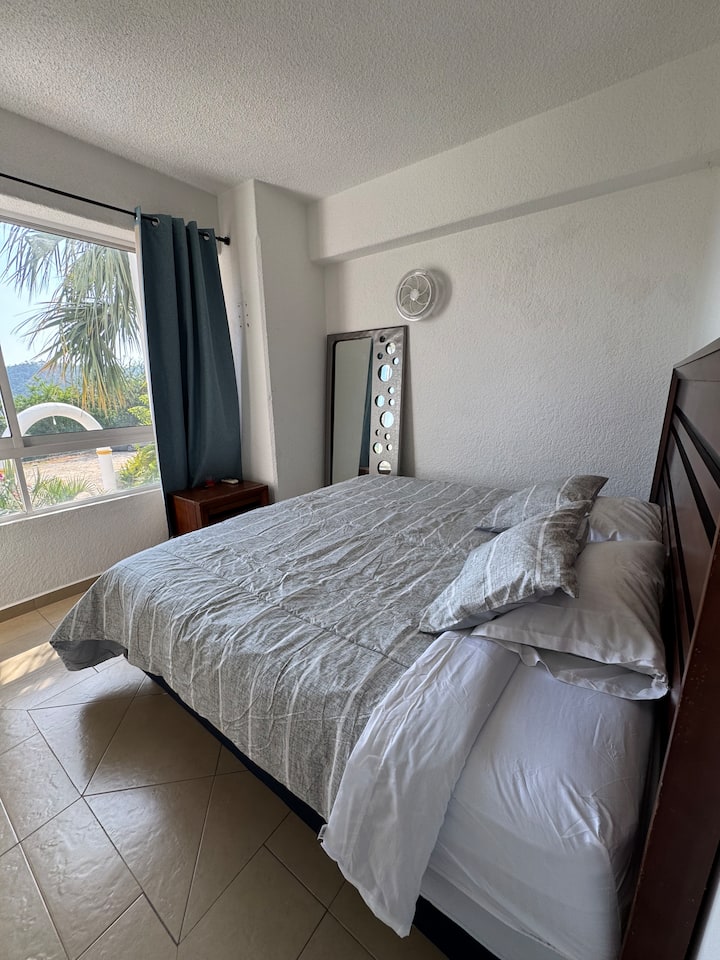 Departamento Familiar Frente A Playa De Caleta - Acapulco