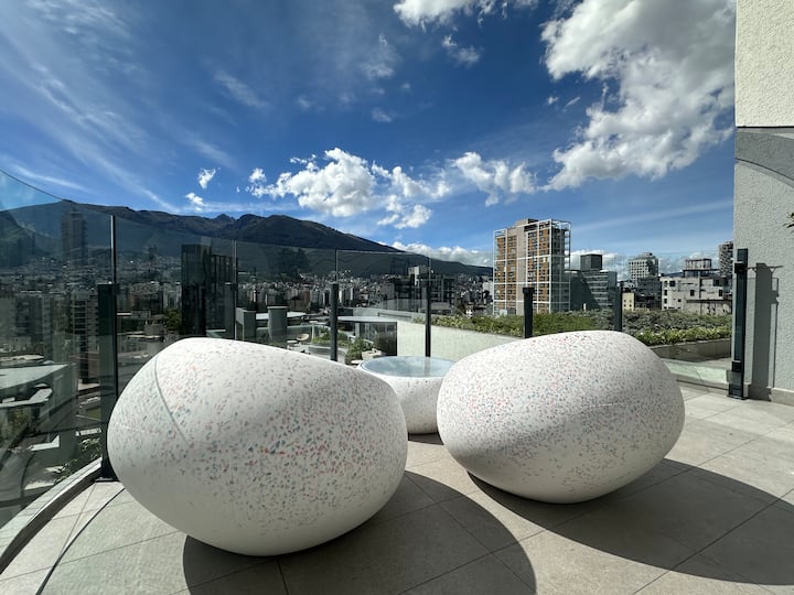 Moderno Estudio Con Piscina Y Cancha De Pádel - Quito