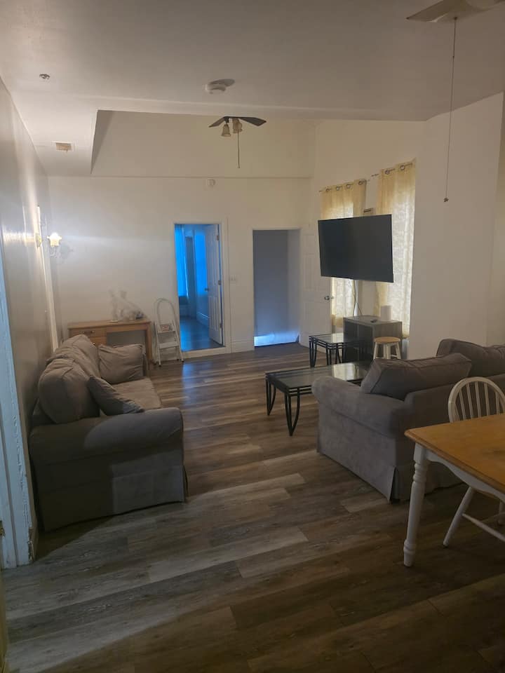 Welcome Home With Peace And Comfort - Liverpool, NY