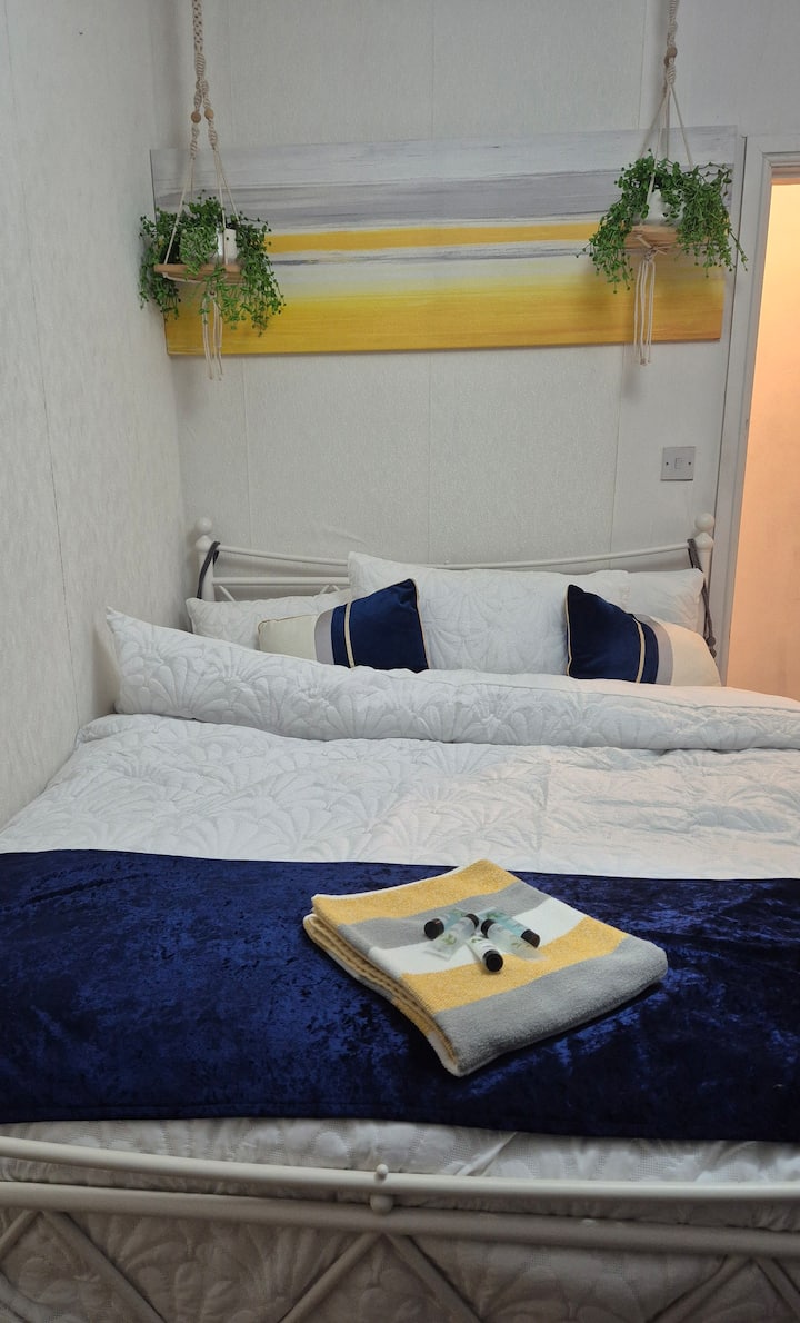 Rest - Sherwood Forest