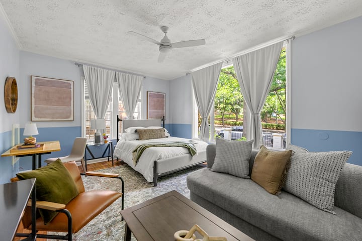 The Nook - On Piedmont Park - Atlanta, GA