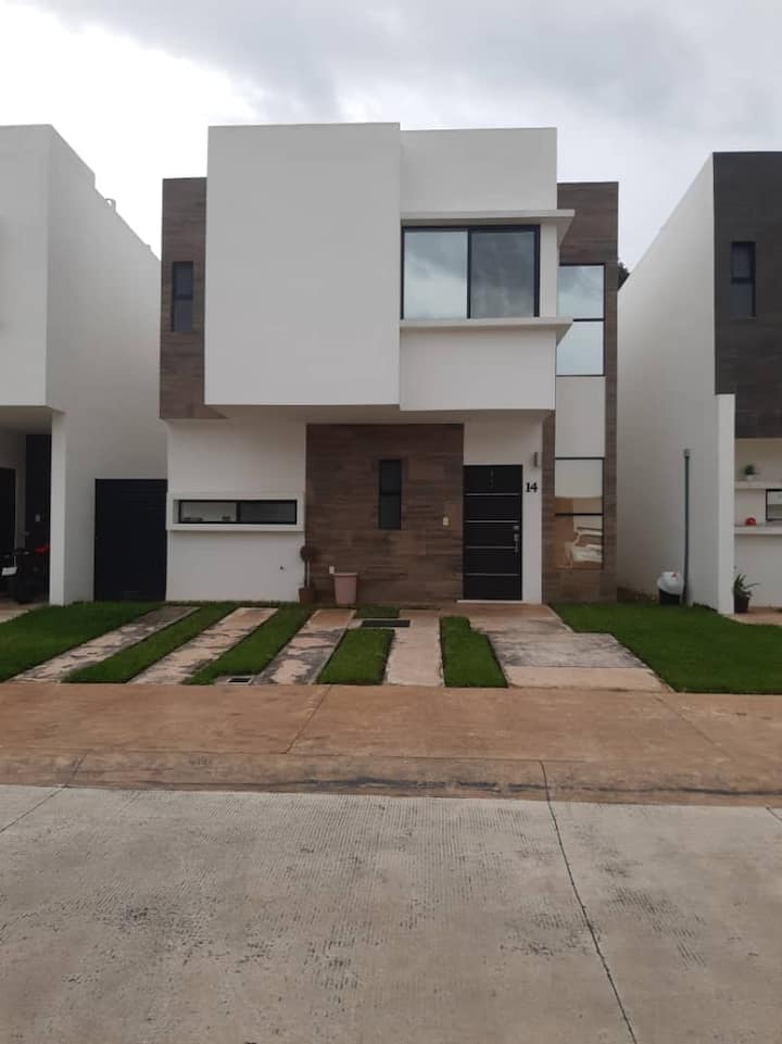 Casa Moderna 2 Recámaras A/c Alberca Gran Santa Fe - Cancún