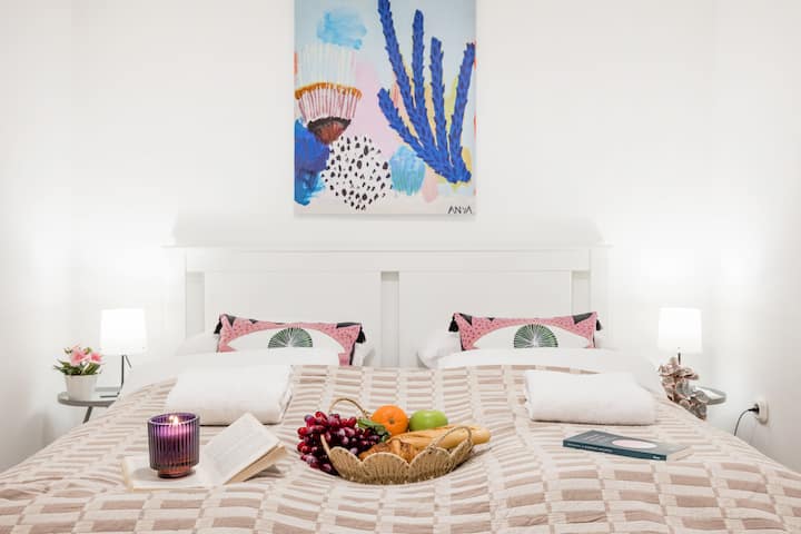 Walk To Opera & Gozsdu–4br Duplex &Private Terrace - Budapest