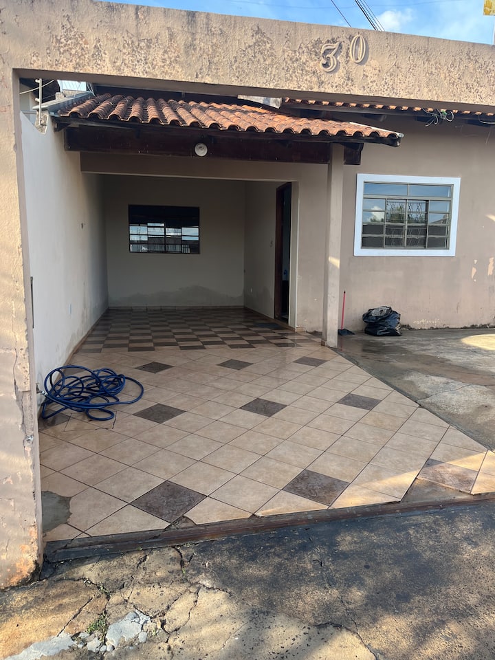 Aconchegante Próximo Ao Autódromo E Restaurante - Londrina