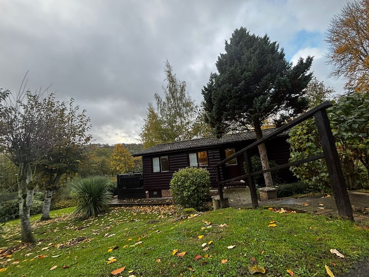 The Little Lodge By The Lake - Welshpool