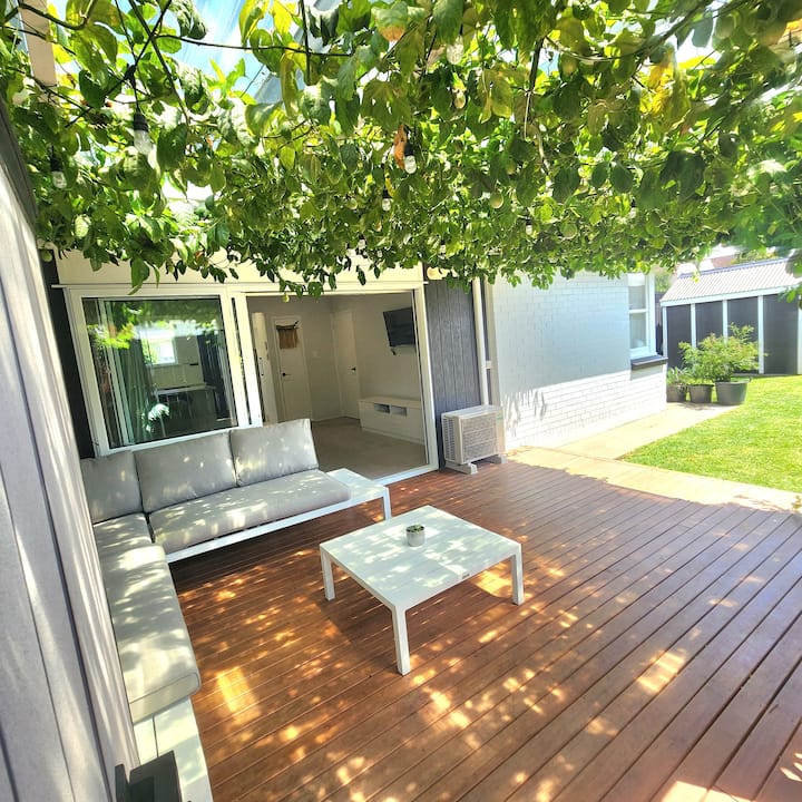 Modern 2br • Airport • 10% Off 7+ Nights - Auckland