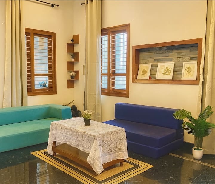 Minimalist Tropical Stay • Bright Zen • Jp Nagar - 邁索爾縣