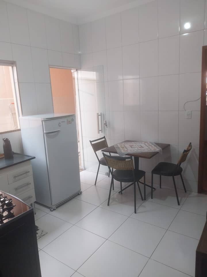 Casa Acesso Rápido Ao Centro, Próximo Ao Forum. - Pouso Alegre