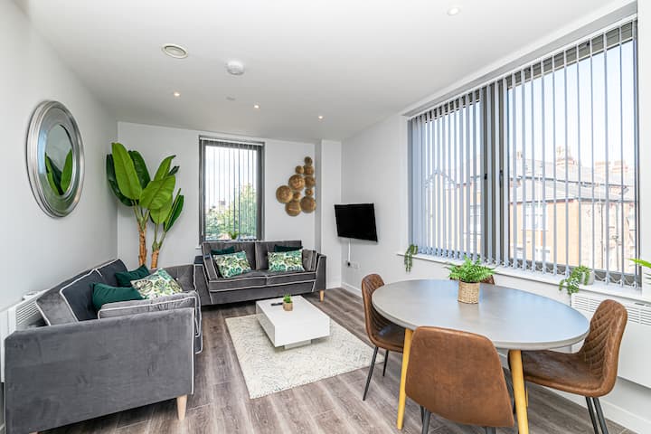 #95 Lux Crosby Gardens Apartment 2 Bedrooms. - Guernsey