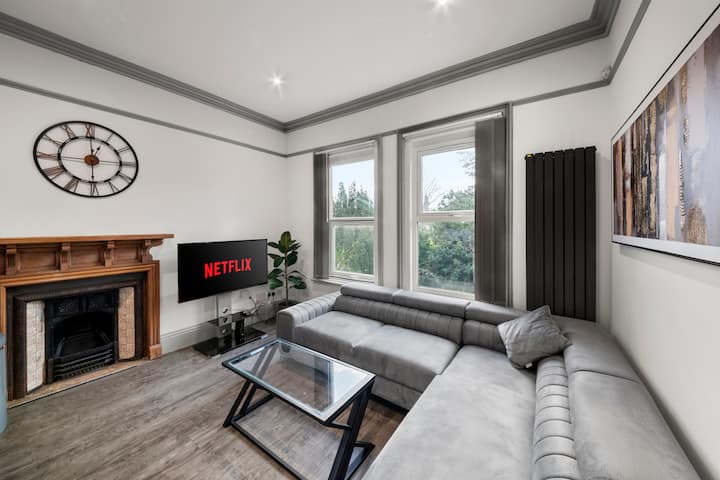 Heart Of Reading Hideaway 3br | Free Parking - Reading