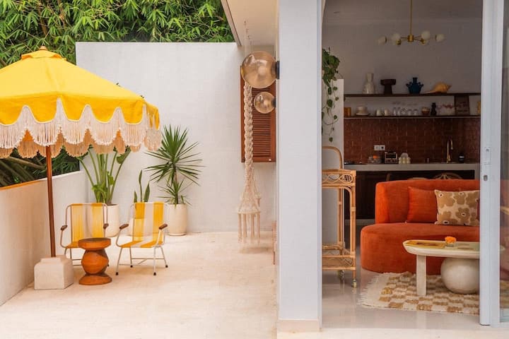 Stylish 3br Retreat With Pool In Central Canggu - Canggu