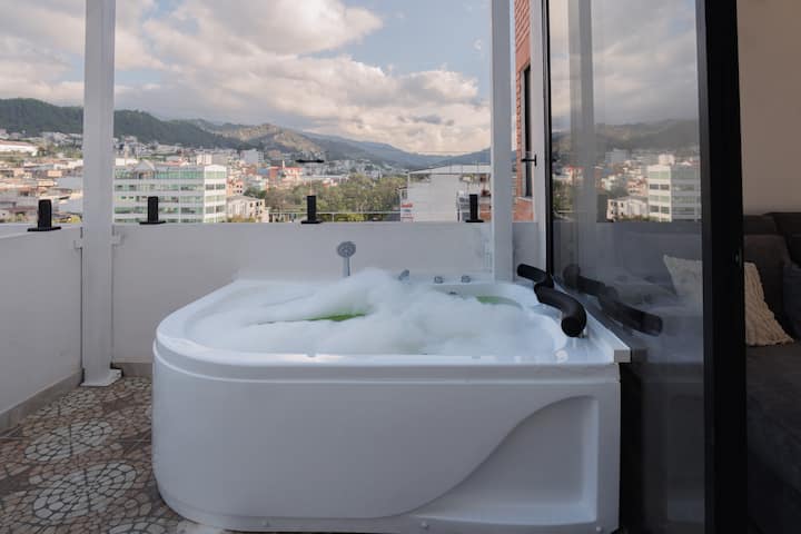Edif. Central | Jacuzzi | 1 Min Del Centro Y Mall - Loja