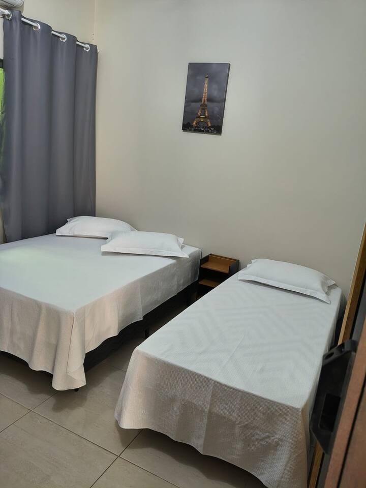 Quarto Privativo Com Ar Banheiro - Sinop