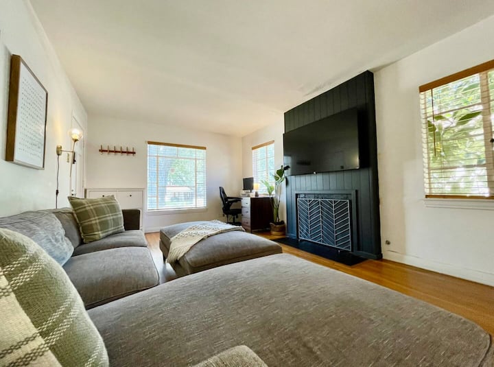 2brhome@decodistrict - Homey, Comfy, & Spacious! - Lone Star - San Antonio