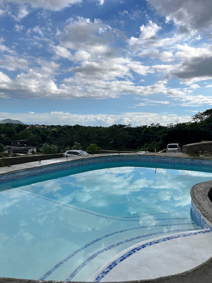 The Loft On The Hill | Poolside City View - Kingston