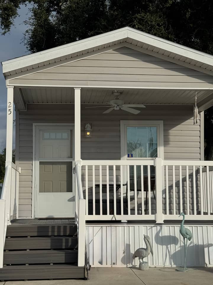 The Ellenton Hideaway - Lake Sawyer, Parrish