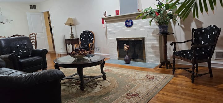 Charming Weekend Retreat - Newark, DE
