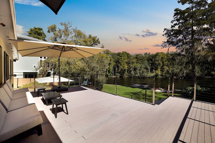 Beautiful Modern House On The River - Tampa, FL