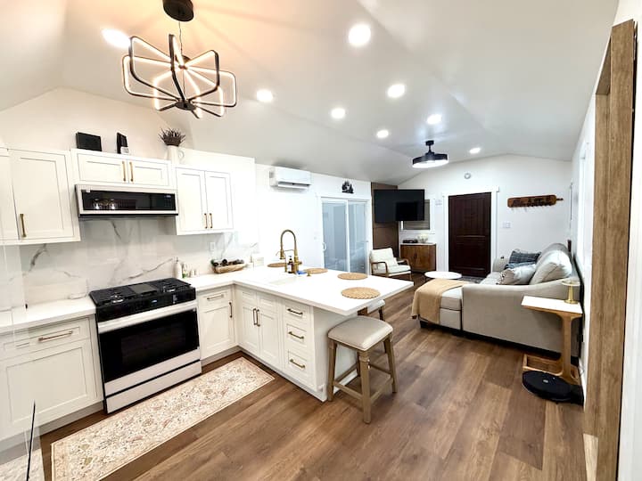 Mama Bear Cabin - Running Springs, CA