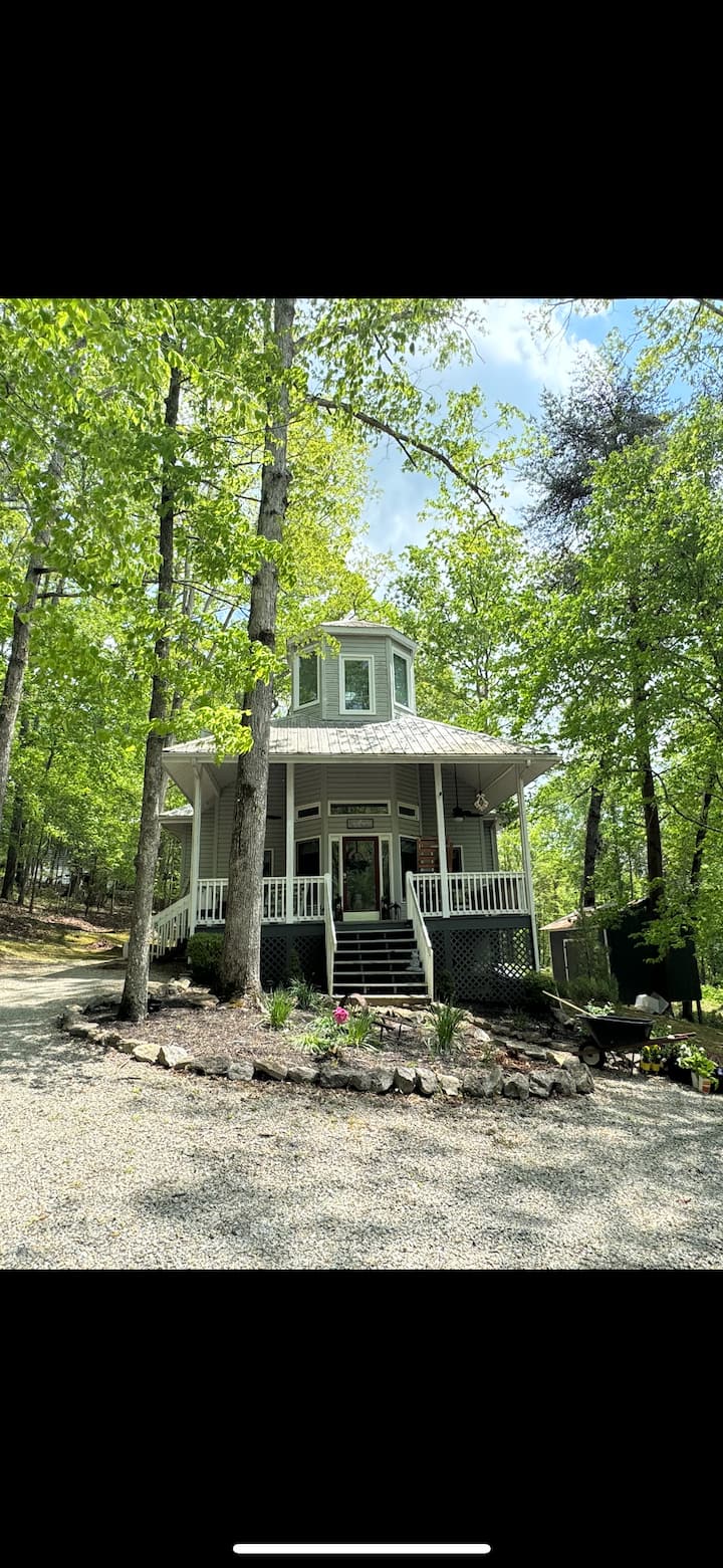 The Cozy Cottage - Fairview, TN