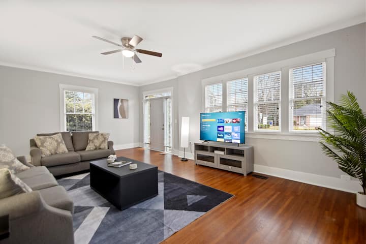 3br Spacious And Fully Fenced Home With King Bed - Conway, AR