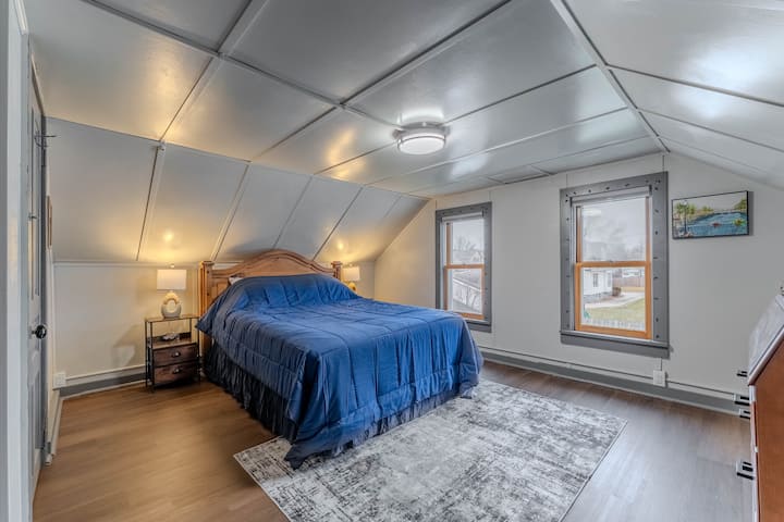 5 Min From University Of Wisconsin – Oshkosh - Oshkosh, WI