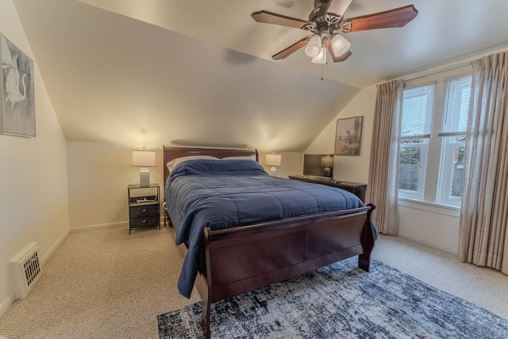 5 Min From University Of Wisconsin – Oshkosh - Oshkosh, WI