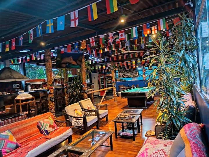 Cama Individual En Habitacion Compartida Con Baño - Aguas Calientes