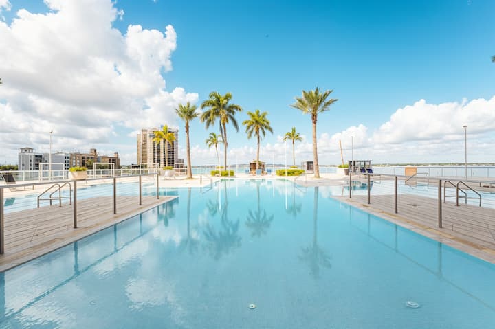 Ocean View Luxe Stay•downtown Fort Myers•pool •Spa - Fort Myers, FL