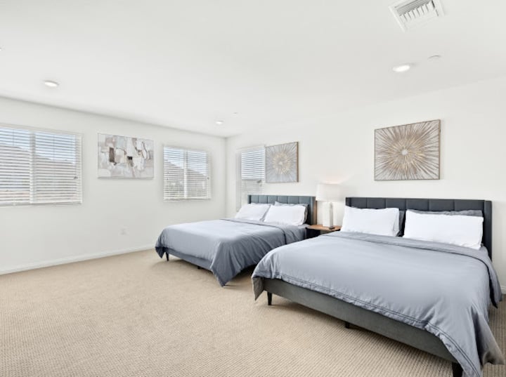 Warm Home - Riverside, CA