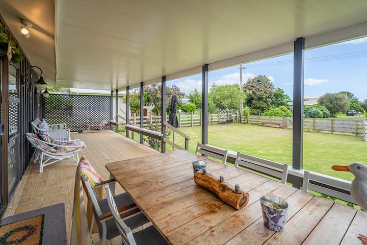 Hosts On The Coast Paws & Relax Bach - Hahei