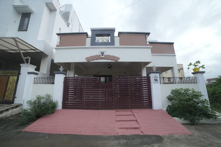 Sai Palace Home Stay, Vanagaram- Maduravoil - Chennai