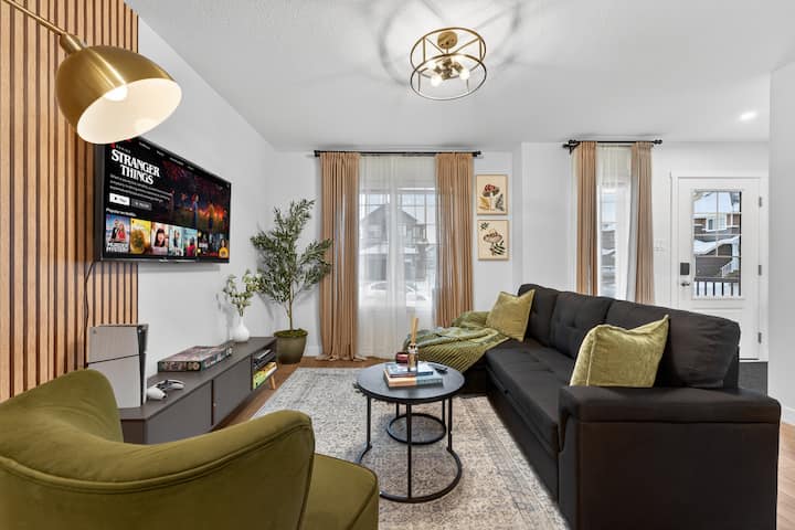 Restful Ridge | Ps 5 | Sleeps 12 | Windermere - カナダ エドモントン