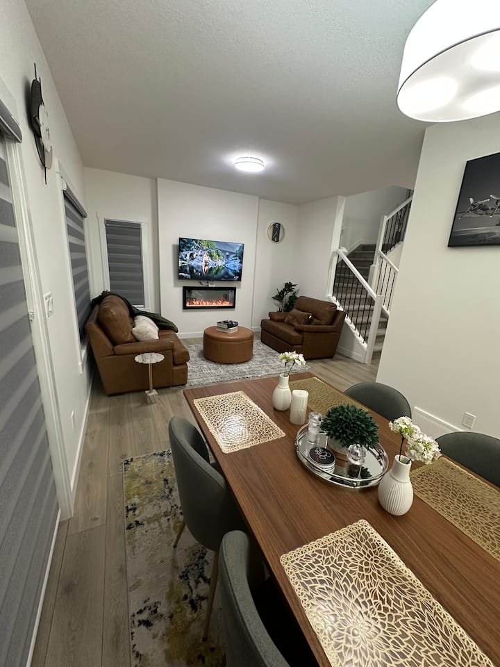 Brand New 3-bedroom Home Southwest Edmonton. - Edmonton