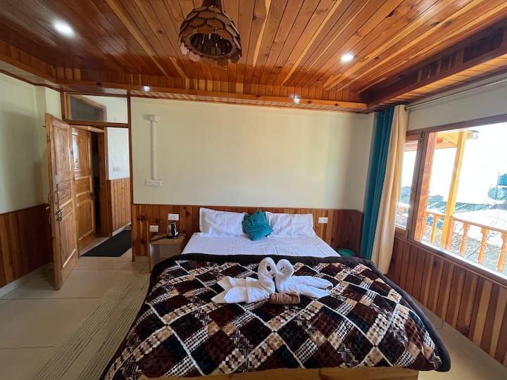 Premium Room In Manali With Mountain Views - Manali
