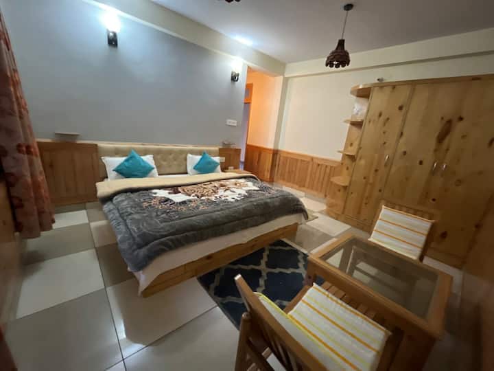 Luxurious Room In Manali With Bonfire - 마날리