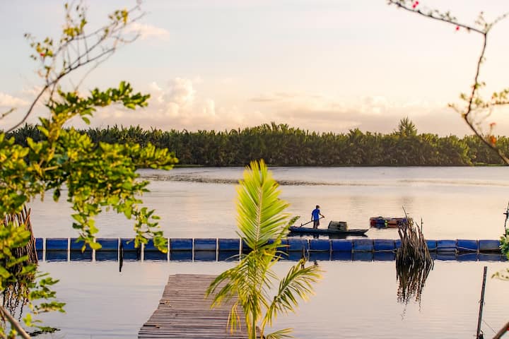 Dreamy Riverfront Stay | Fast Wi-fi, Free Cleaning - Hội An