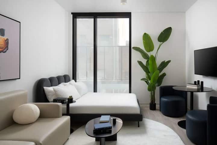 New Cozy Getaway/pool/gym/tampa Stay - Tampa