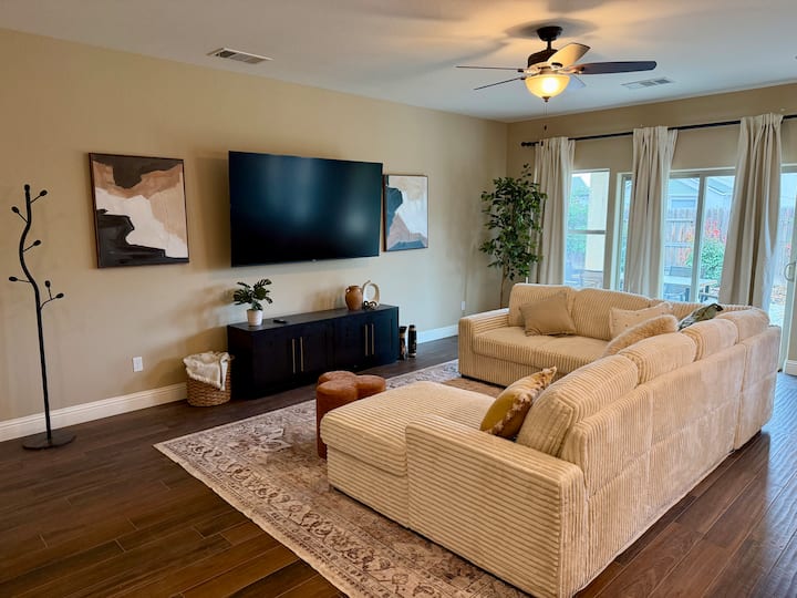 New! 4br Vacation Home | Sequoias | Tub | Bbq | Ev - Visalia, CA