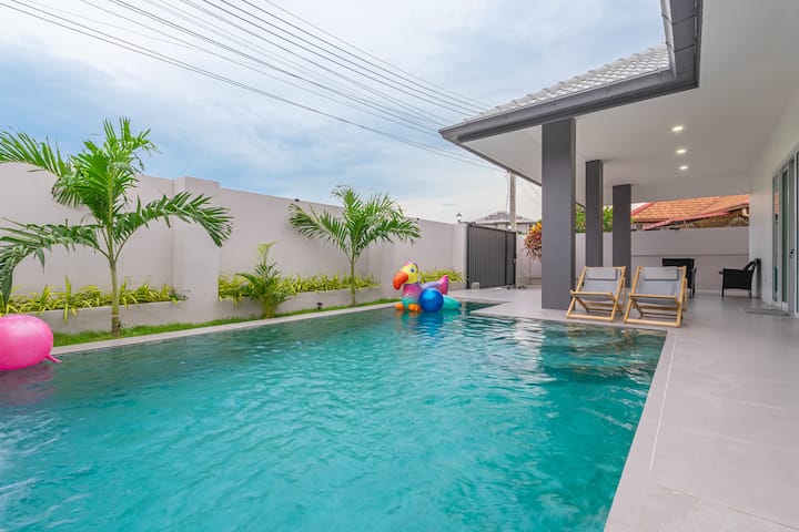 [59号]4卧5卫·豪华独栋泳池别墅·位于芭提雅市中心·临近中天海滩·步行街·超大空间·交通便利 - Thailand