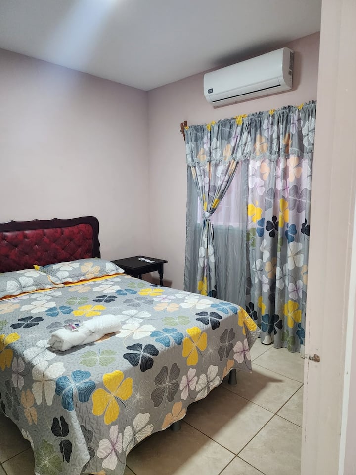 Céntrica Estancia - Tocoa