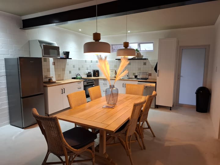 Embrace This Planet Self-catering Accommodation - Fisherhaven