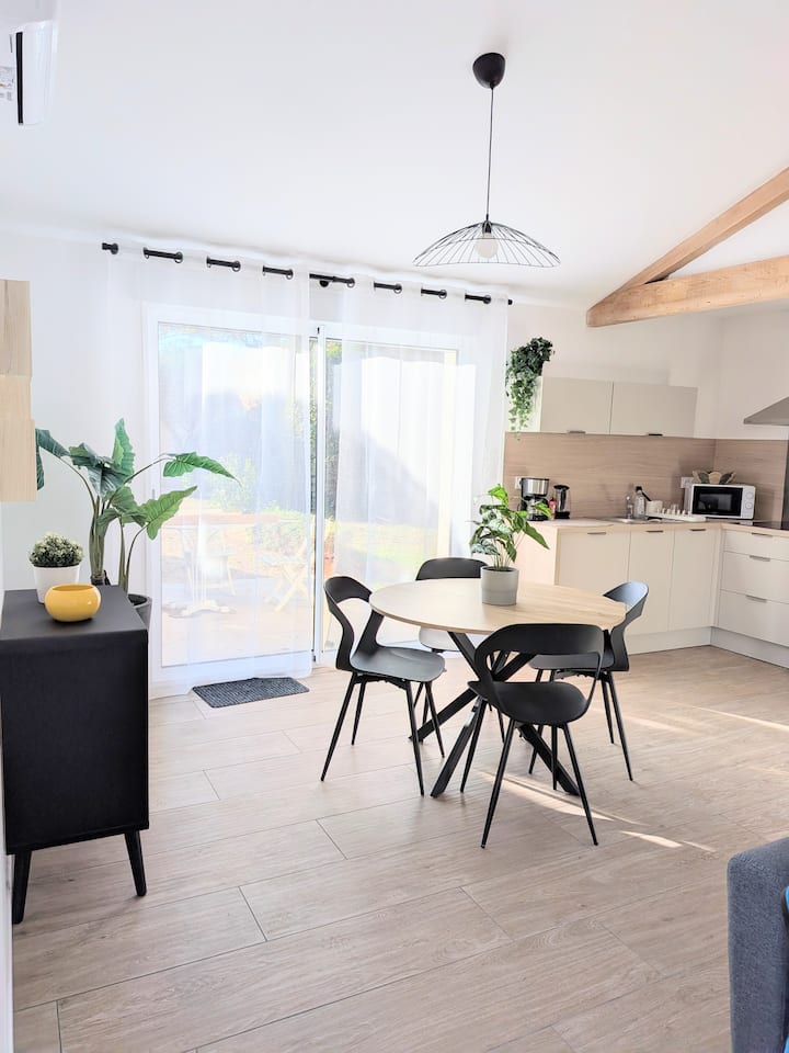 À L'ombre Du Pin - Le Pontet