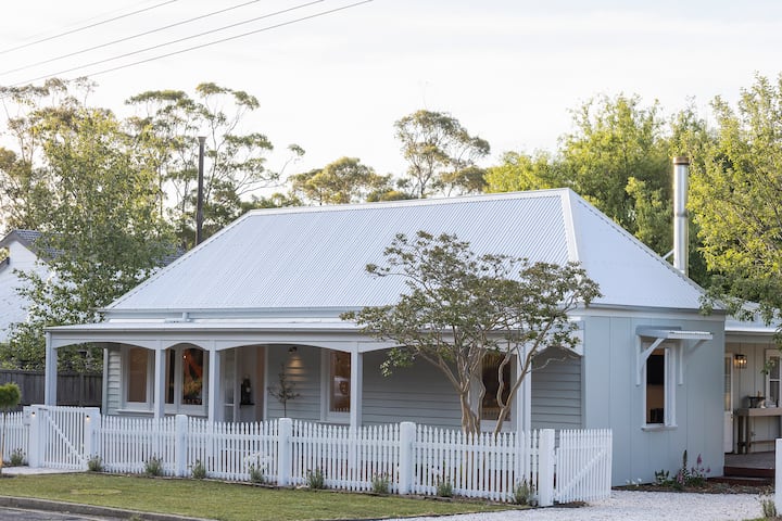 Southern Highlands Settler’s Cottage - Alpine