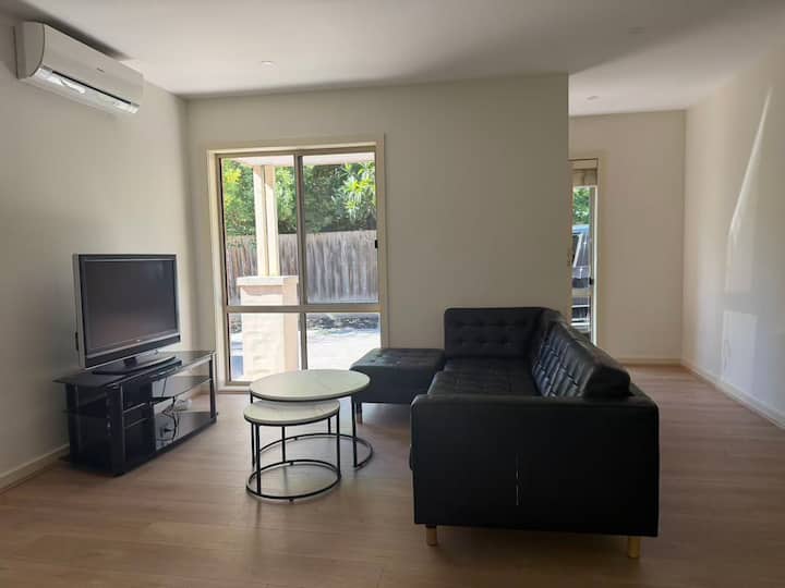 3b Beautiful And Comfortable Entire Townhouse - Box Hill