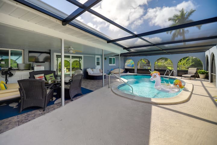 A Quiet Waterfront & Heated Pool Villa Cape Coral - Cape Coral, FL