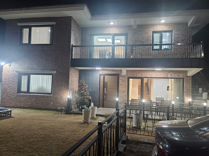 패밀리모먼트민박 - 평산동