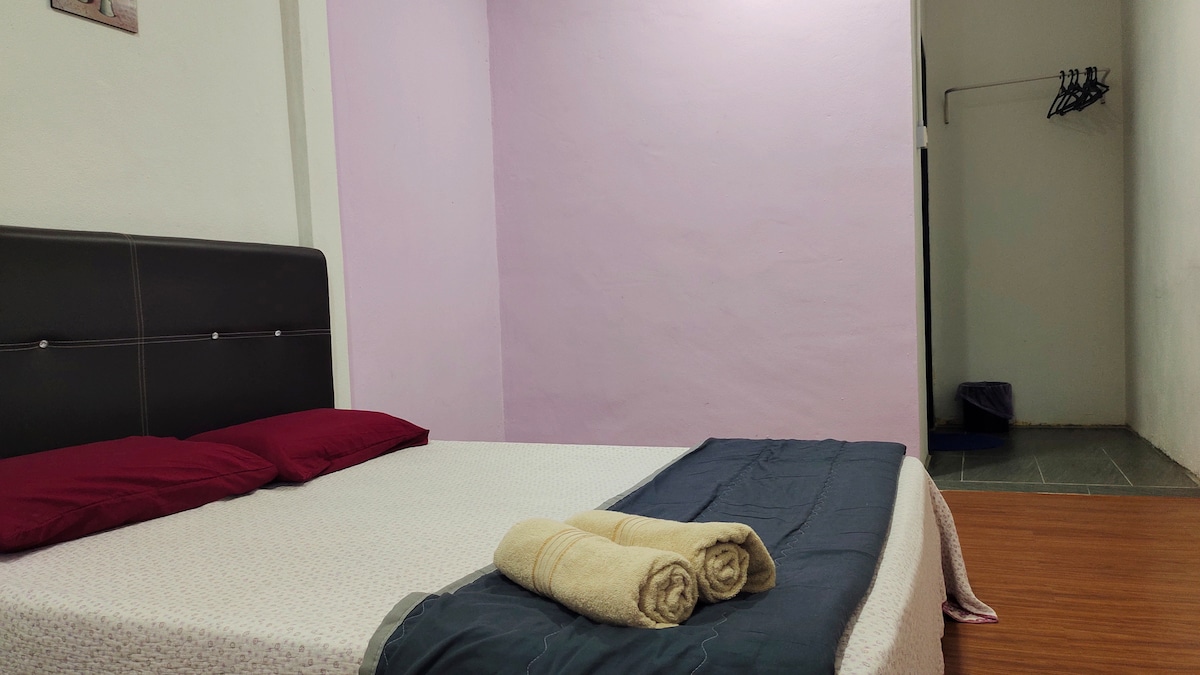 Roomstay Pekan Pauh TV Klimaanlage WLAN Parkplatz - Gästehäuser zur ...