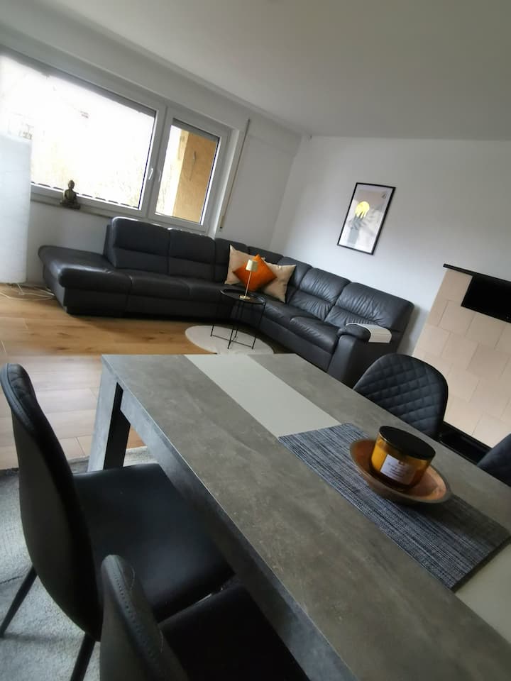 3 Zimmer 79 Qm, Innenstadt, Vollständig Möbliert - Sindelfingen